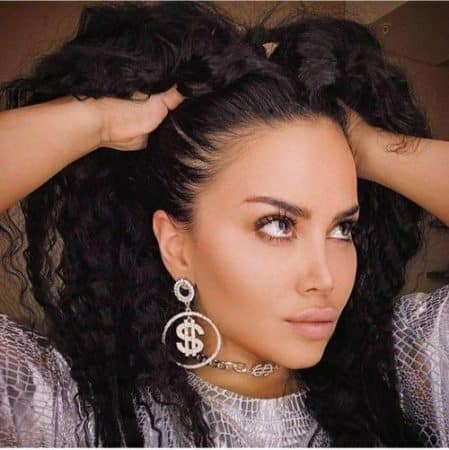 مینا نامدار کیست؟ بیوگرافی و عکس های پخش شده او